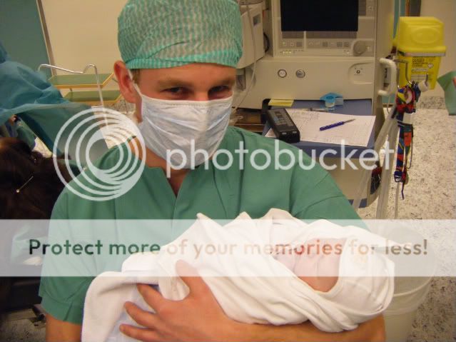 Noen som vil dele det "ferskeste" bilde av baby som nyfødt | Babyverden ...